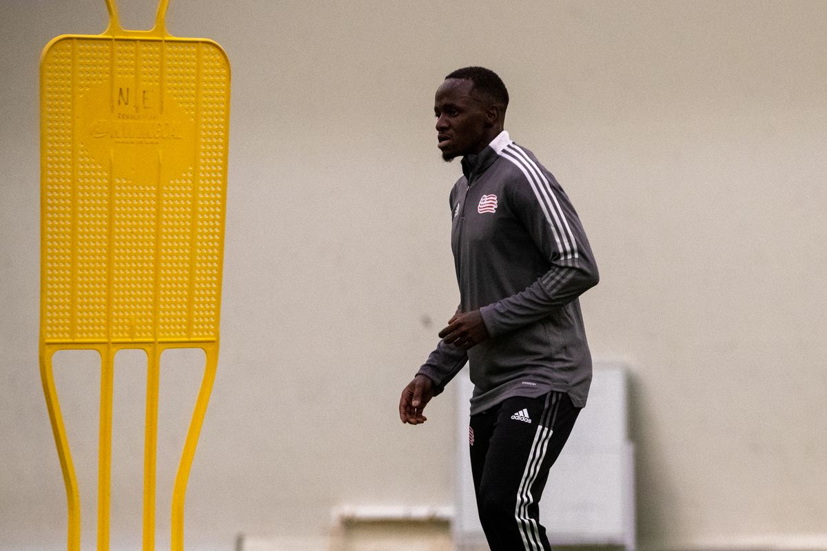 Ugandan Kiiza loaned to Memphis 901 FC from New England Revolution