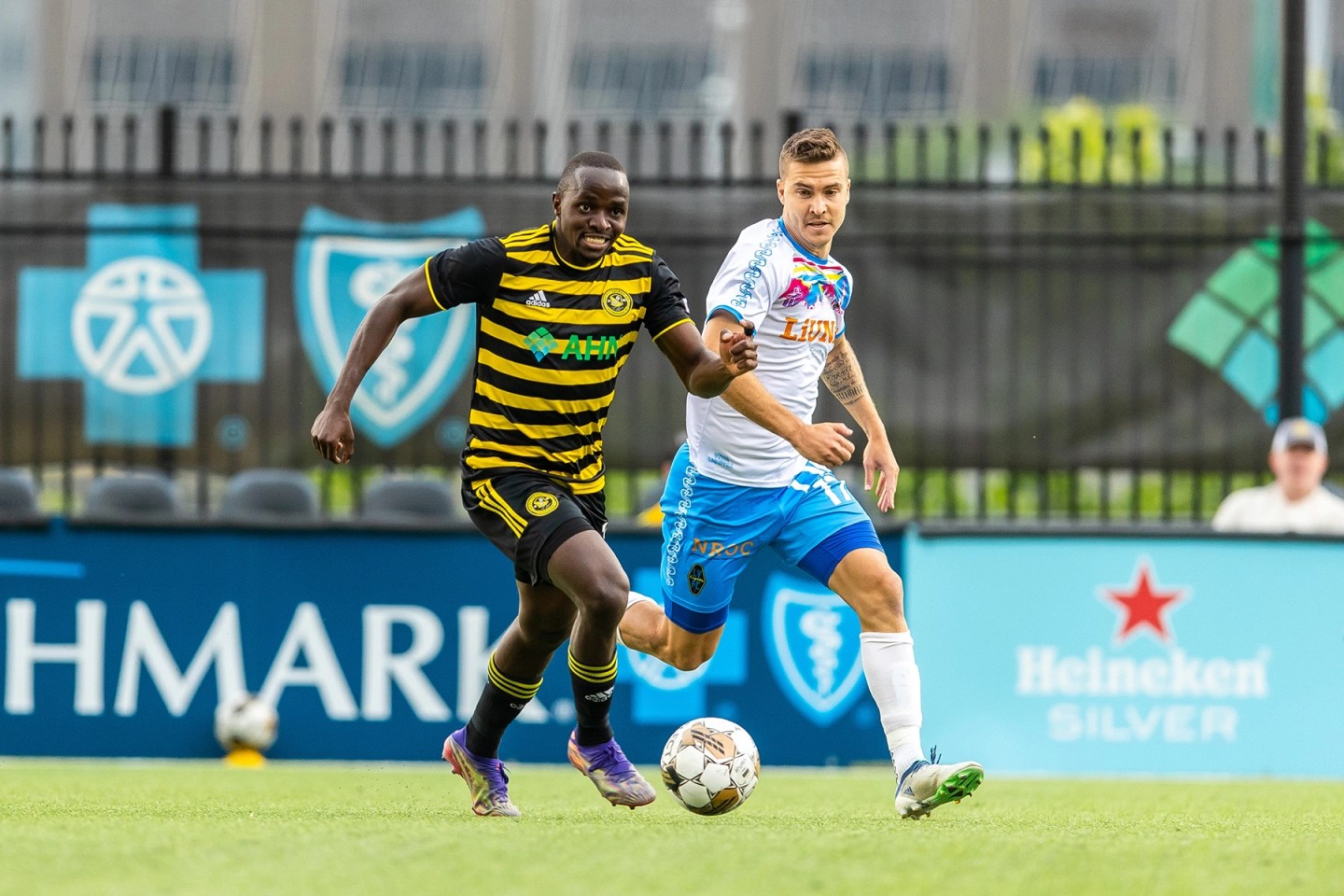 Kizza comes close to scoring as Riverhounds defeat Phoenix Rising